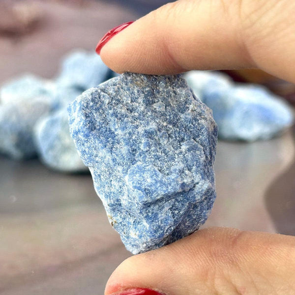 Blue Quartz Raw Pieces – The Empress & Wolf